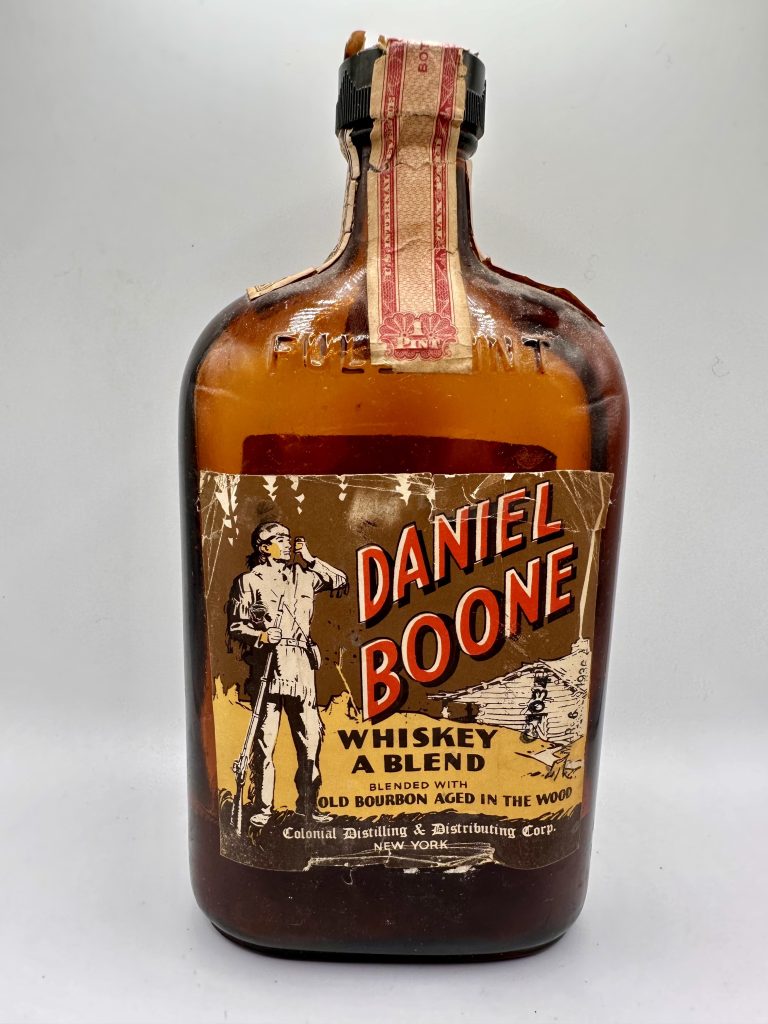 Daniel Boone Whiskey a Blend Pint - Post-1933 | Whiskey Bent